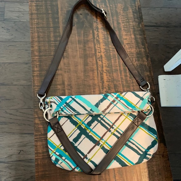 thirty-one | Bags | Thirty One Suite Cross Over Fold Over Purse | Poshmark
